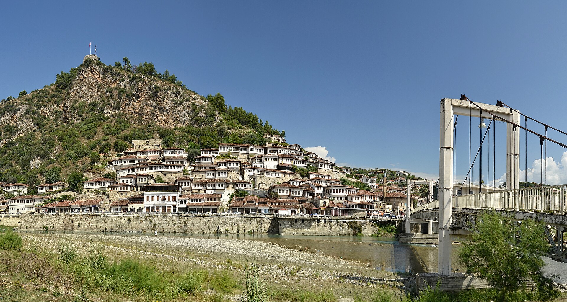 Berat - patrimoine juif, histoire juive, synagogues, musées, quartiers ...