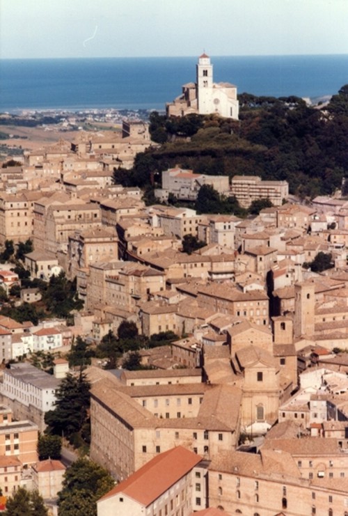 Fermo - jewish heritage, history, synagogues, museums, areas and sites ...